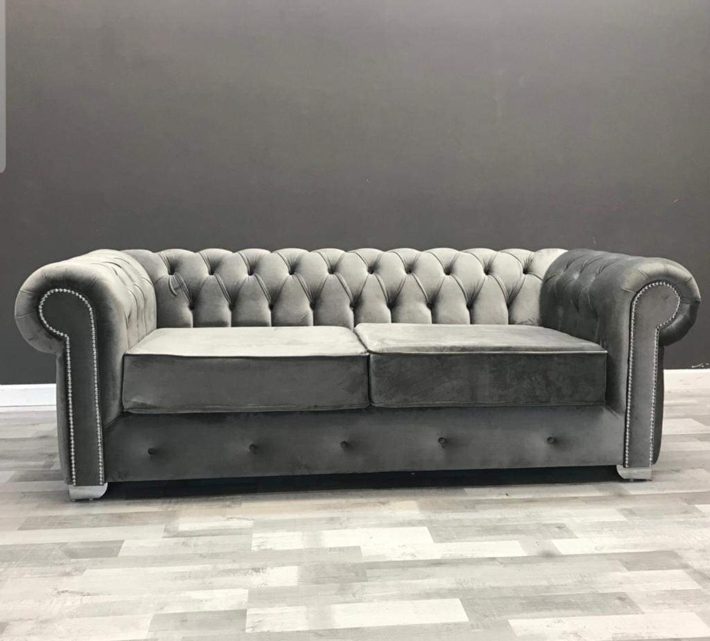 Regal Classic Chesterfield Sofa Deep Button Soft Velvet and Wool Fabri ...